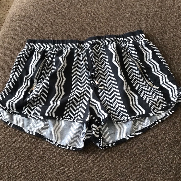 New Look | Shorts | New Look Shorts | Poshmark